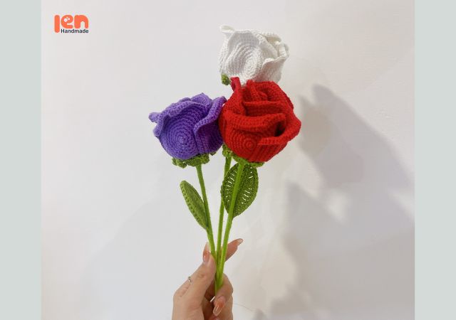 Gợi ý một số mẫu hoa len handmade đẹp bán chạy nhất hiện nay